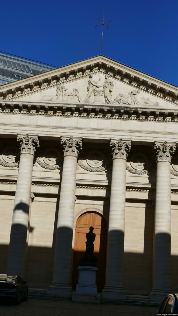 Statue of Bichat – Statue de Bichat Université René Descartes – Paris ...